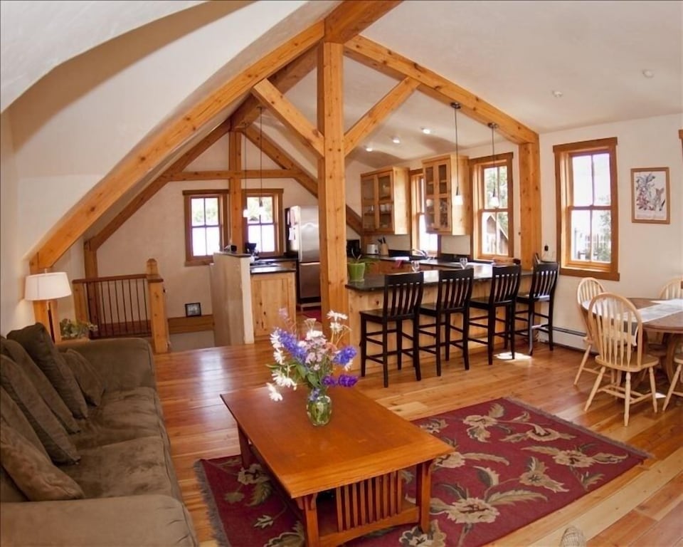 Beautiful Timber Frame Home In Downtown. Great Location Just off Elk ...